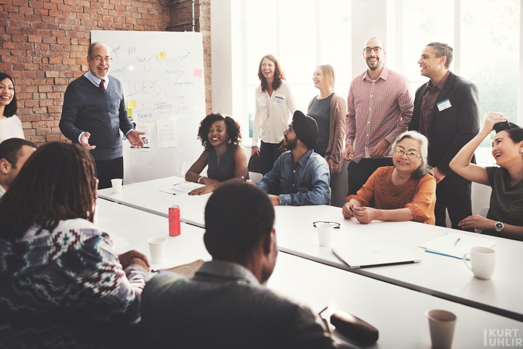 Boss vs Leader: These 28 Differences Matter